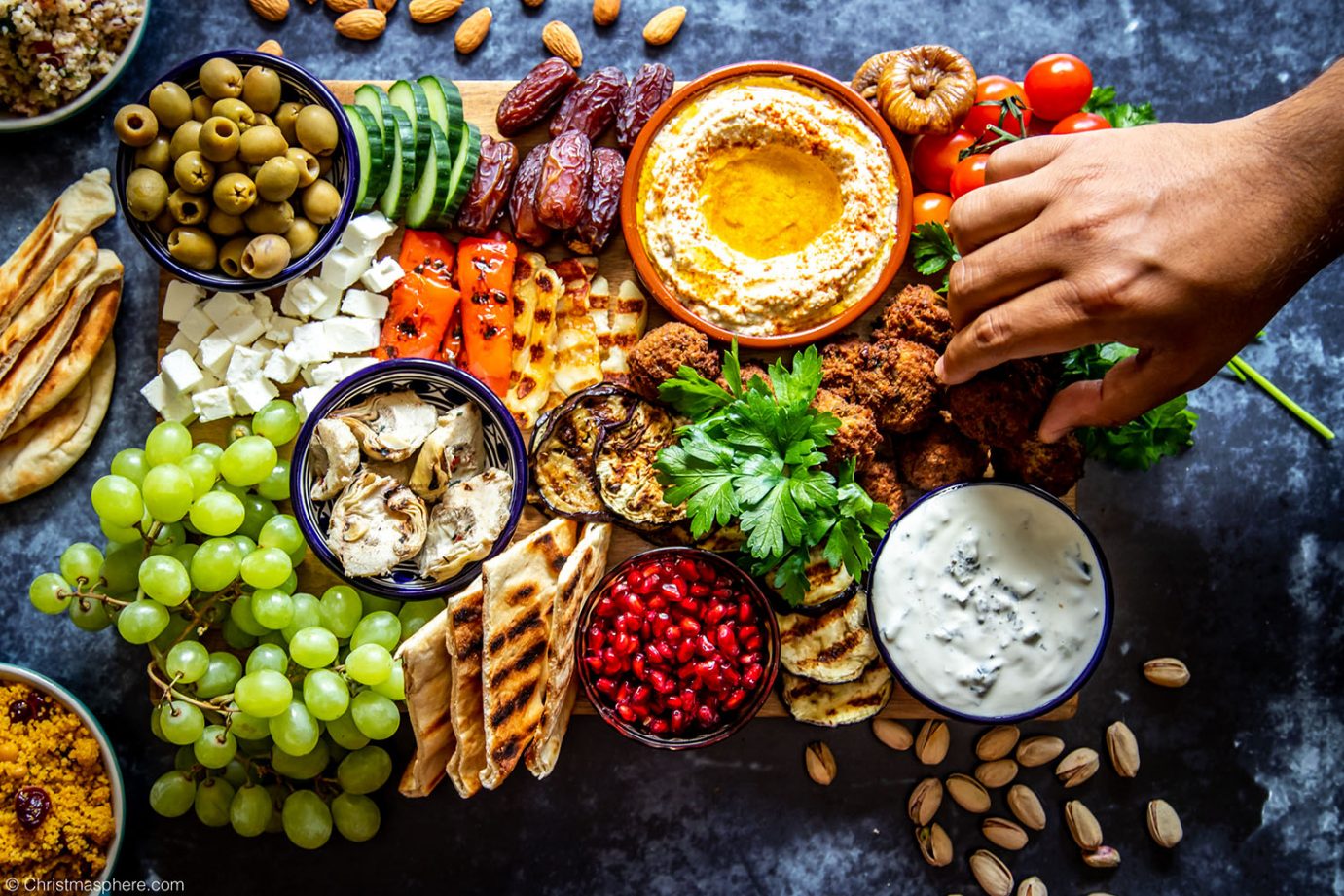 How To Make a Vegetarian Mezze Board | Food Platter for Entertaining